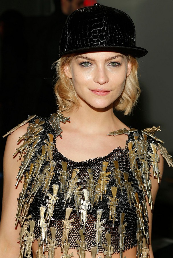 28 Chic and Crisp Crop Tops for All Styles - Pretty Designs