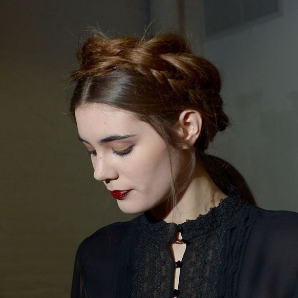 15 Crown Braid Hairstyle Designs You Must Love - Pretty Designs