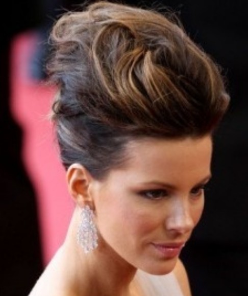 Elegant Beehive Hairstyles for Your Vintage Look - Pretty Designs