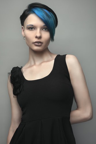 11 Edgy-chic Blue Black Hairstyles for Women - Pretty Designs