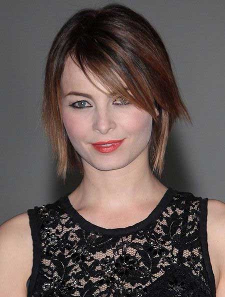20 Stunning Straight Hairstyles for Short Hair - Pretty Designs