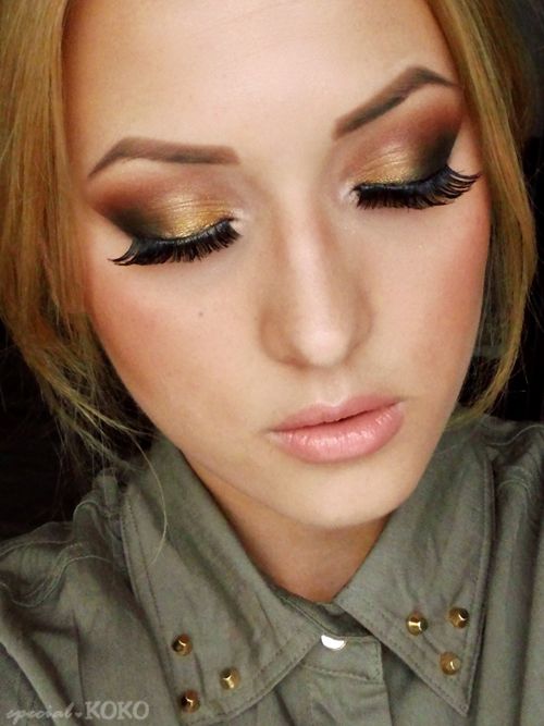 13 Charming Golden Eye Makeup Looks for 2024 - Pretty Designs