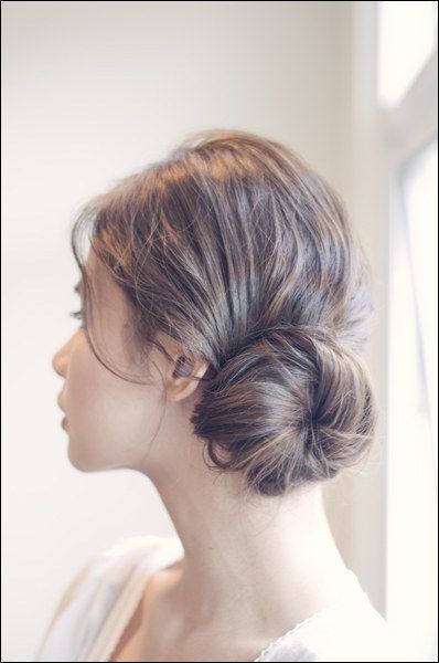 12 Romantic Buns You Must Have for Summer - Pretty Designs