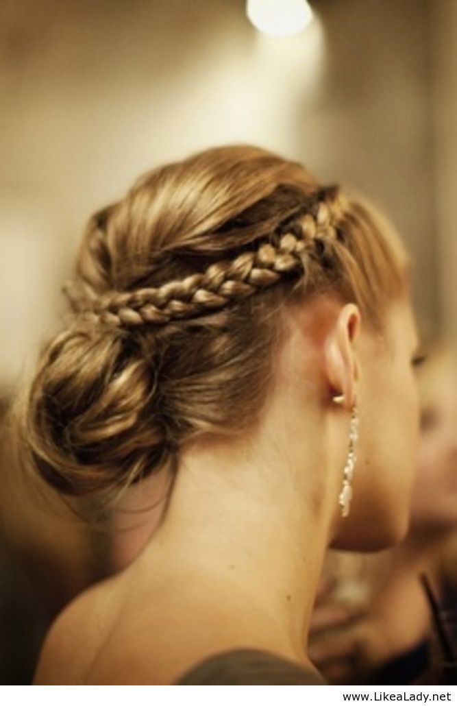 12 Pretty Braided Crown Hairstyle Tutorials and Ideas - Pretty Designs