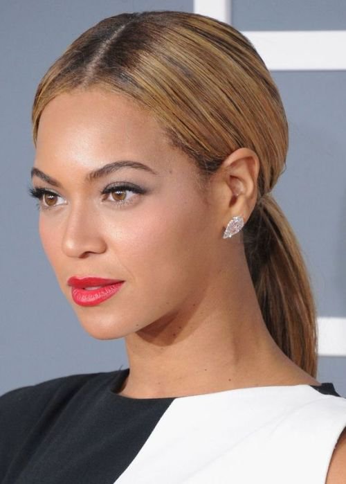 Pretty Low Ponytail Hairstyles for All Women to Try - Pretty Designs