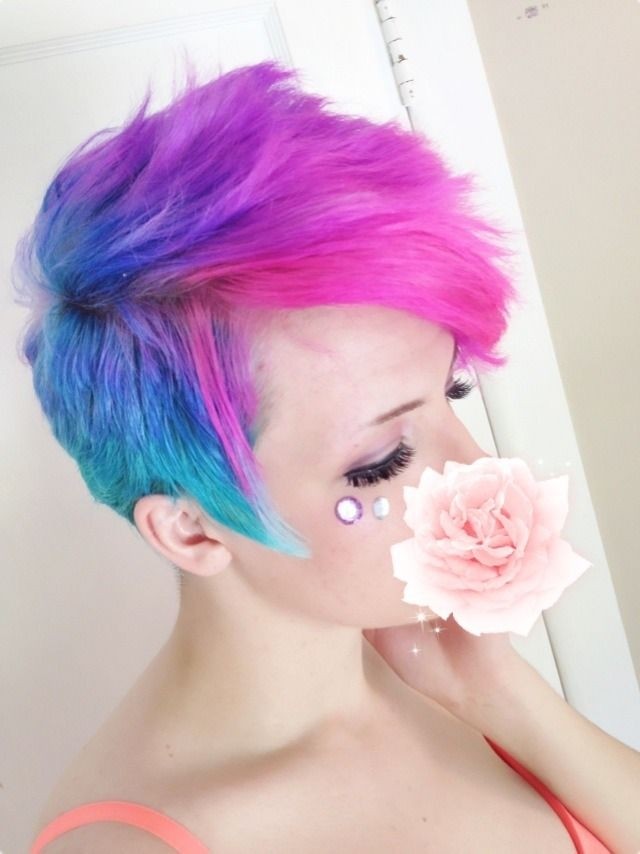 26 Super Cool Hairstyles for Short Hair - Pretty Designs