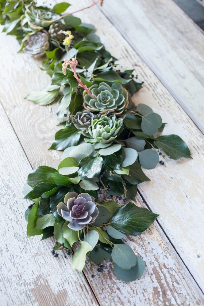 12 DIY Floral Garland Projects for Your Home - Pretty Designs