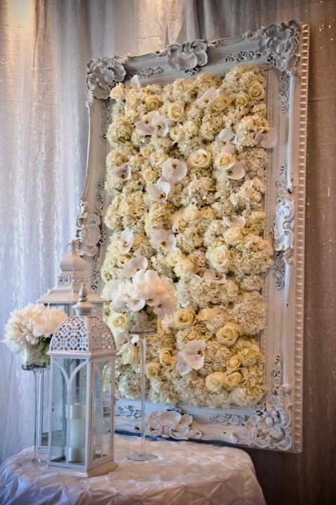 20 Ideas to Make Floral Backdrop - Pretty Designs
