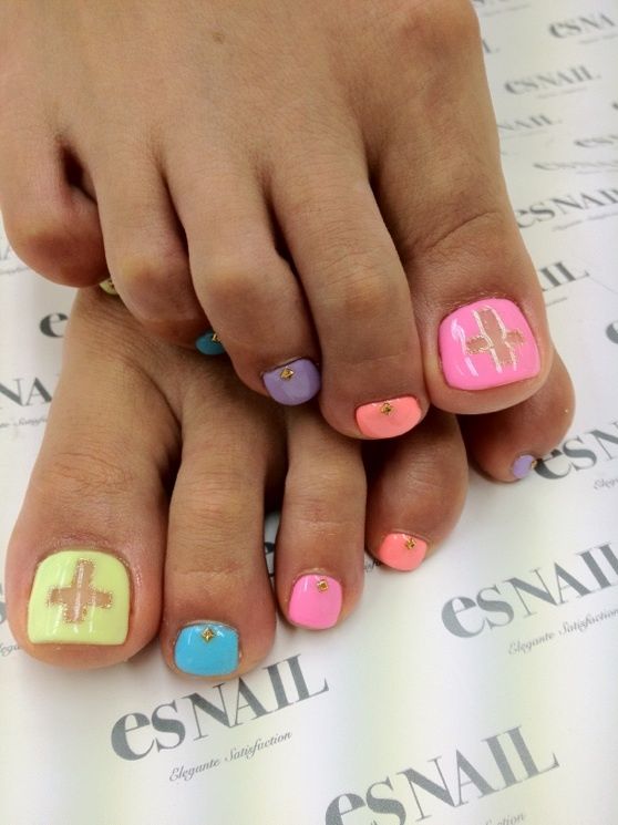 15 Adorable Toe Nail Designs and Ideas - Pretty Designs