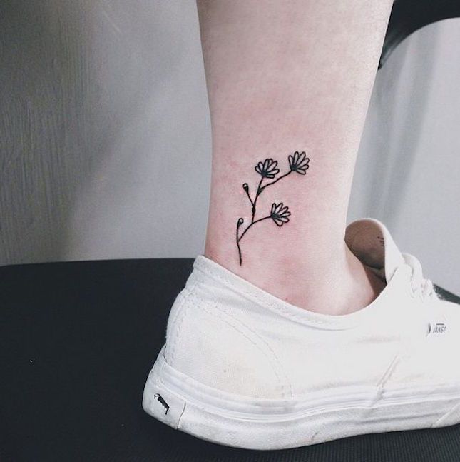 20 Pretty Tattoos for Women - Pretty Designs