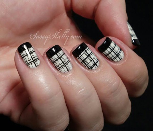 20 Classy Plaid Nail Design Ideas - Pretty Designs