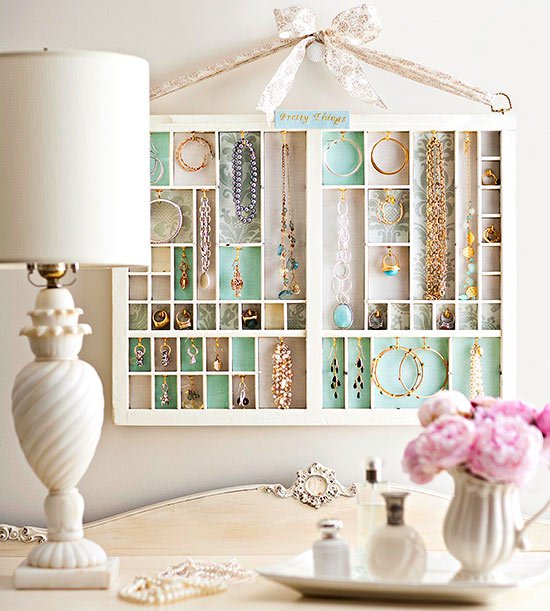 9 Fancy Ways to Display Your Jewelry - Pretty Designs
