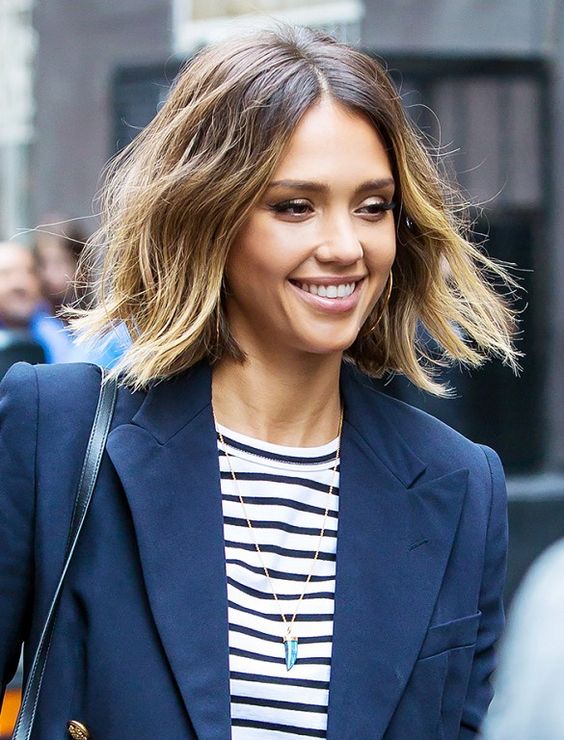 20 Pretty Short Bobs for Spring - Pretty Designs