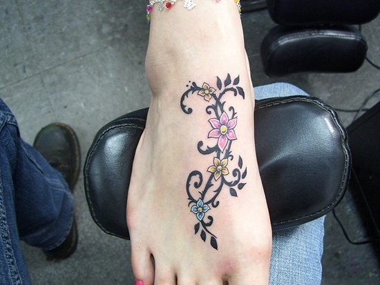30 Cute Foot Tattoo Ideas for Girls - Pretty Designs