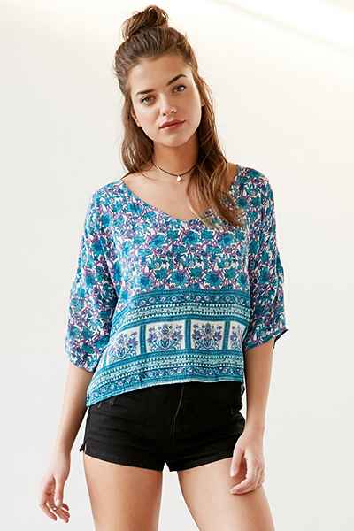 How to Dress Like Your Favorite TV Characters - Pretty Designs