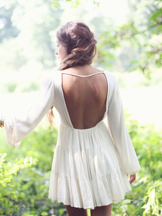 23 Backless Dresses for a Sexy Look - Pretty Designs