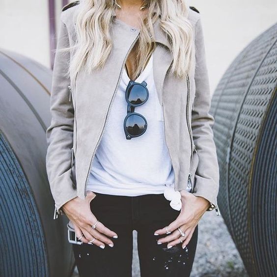 Best Ways to Spice Up a Boring Outfit - Pretty Designs