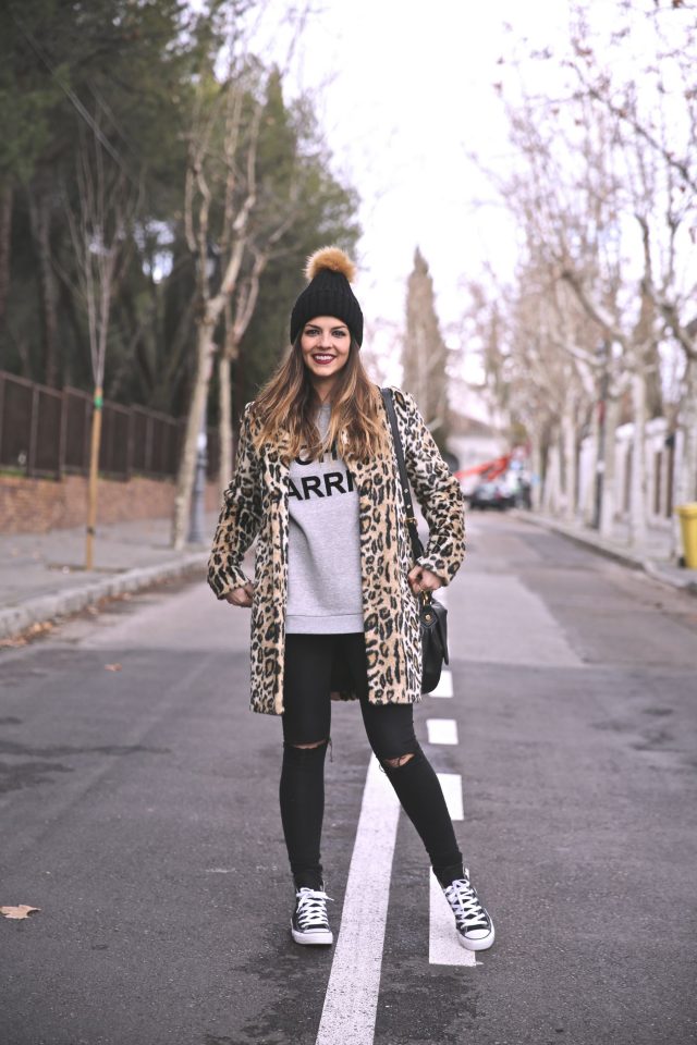 15 Outfit Ideas to Rock Your Printed Coats - Pretty Designs