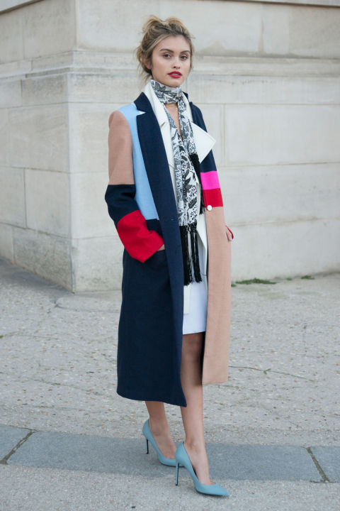 10 Ideas to Put on Colorful Coats - Pretty Designs