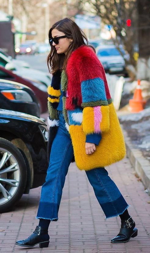 10 Ideas to Put on Colorful Coats - Pretty Designs