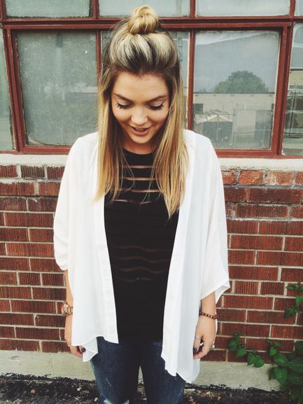 15 Hairstyle Ideas to Inspire Your Half Buns - Pretty Designs