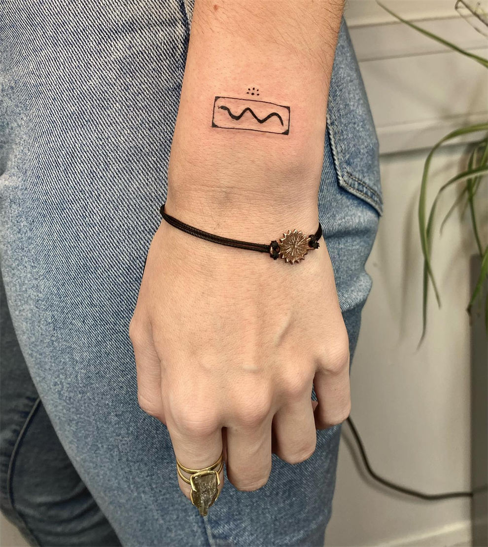 20 Cute Small Meaningful Tattoos for Women - Pretty Designs