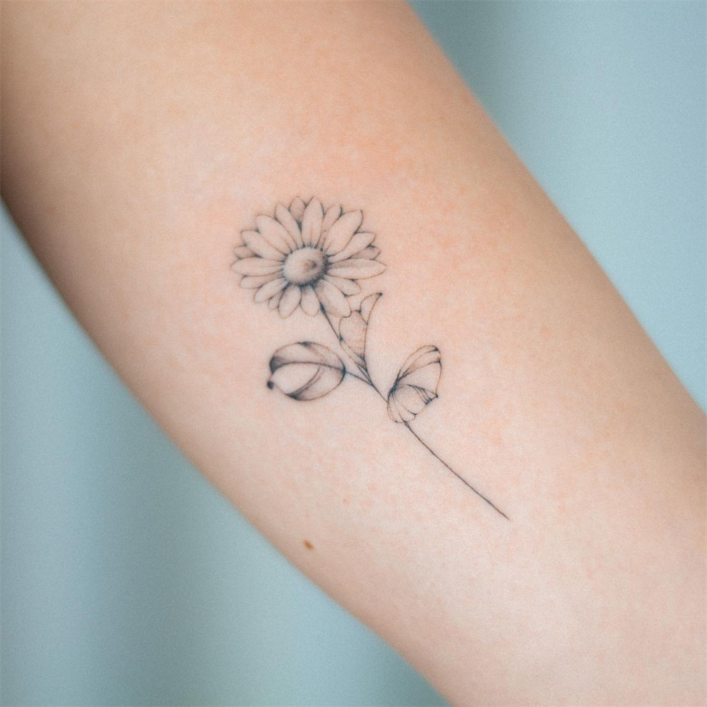 20 Cute Small Meaningful Tattoos for Women - Pretty Designs