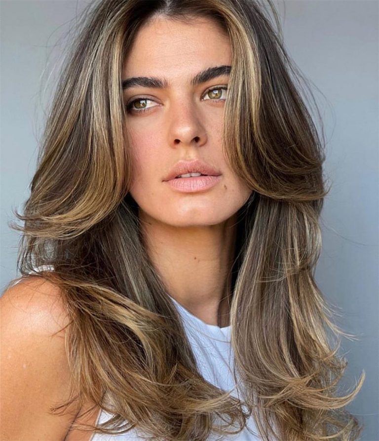 35 Best Ways to Style the Curtain Bangs - Pretty Designs